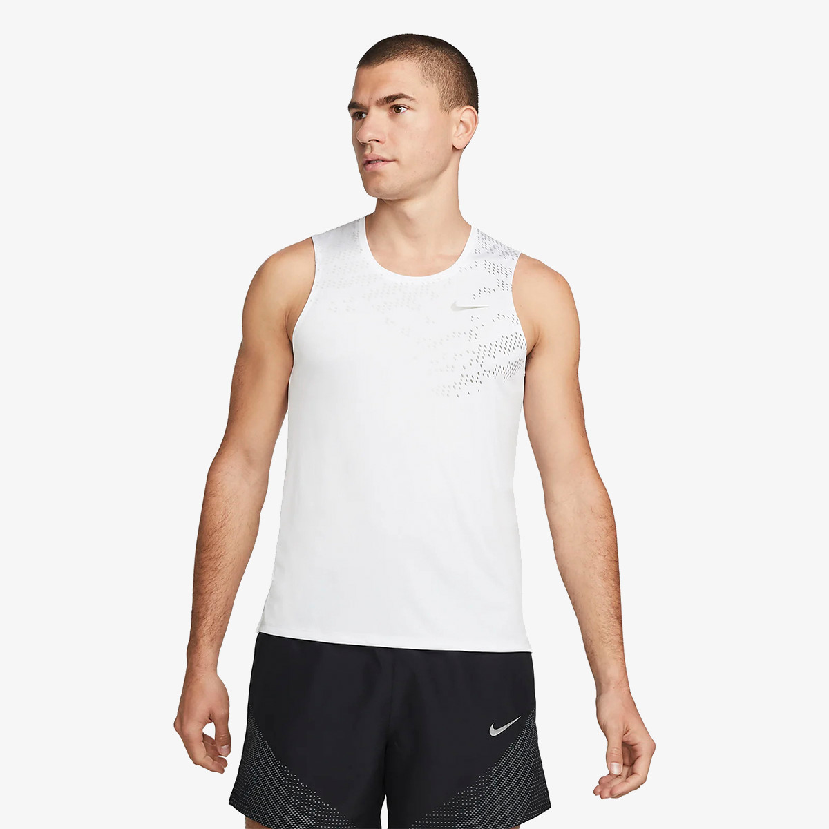 Nike Tricou fara maneci Dri-FIT UV Run Division Miler | SportVision Romania