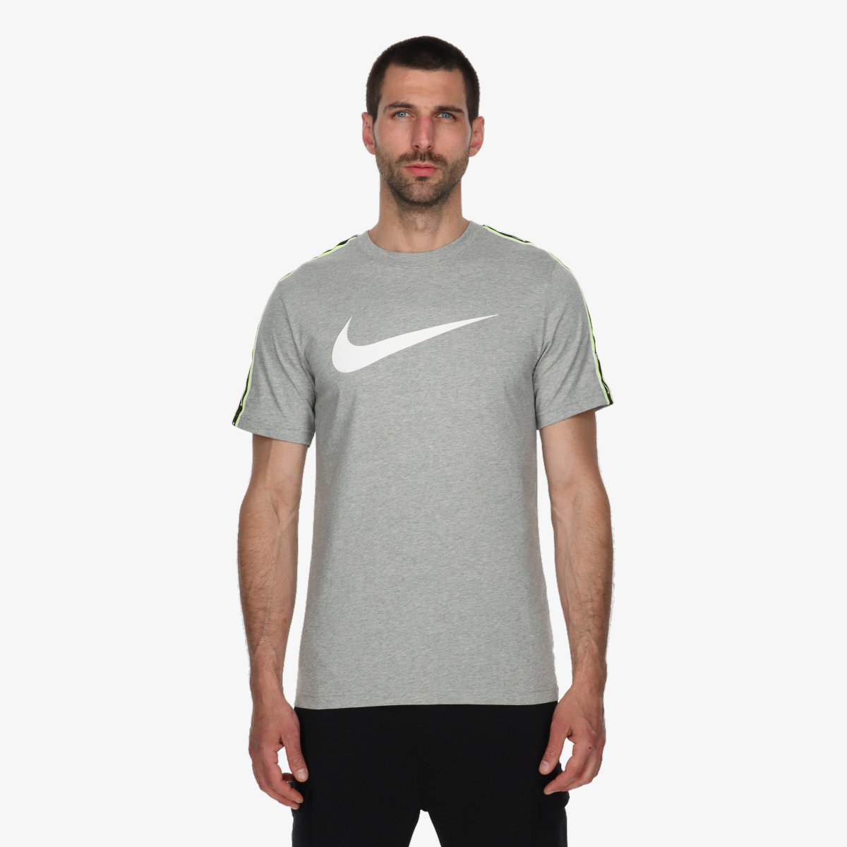 Nike Tricou Sportswear Repeat | SportVision Romania